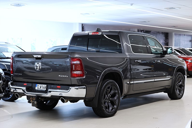 Dodge RAM 1500 Limited V8 eTorque Pano *4,95%* Mellandagsrea. | Moberg Bil